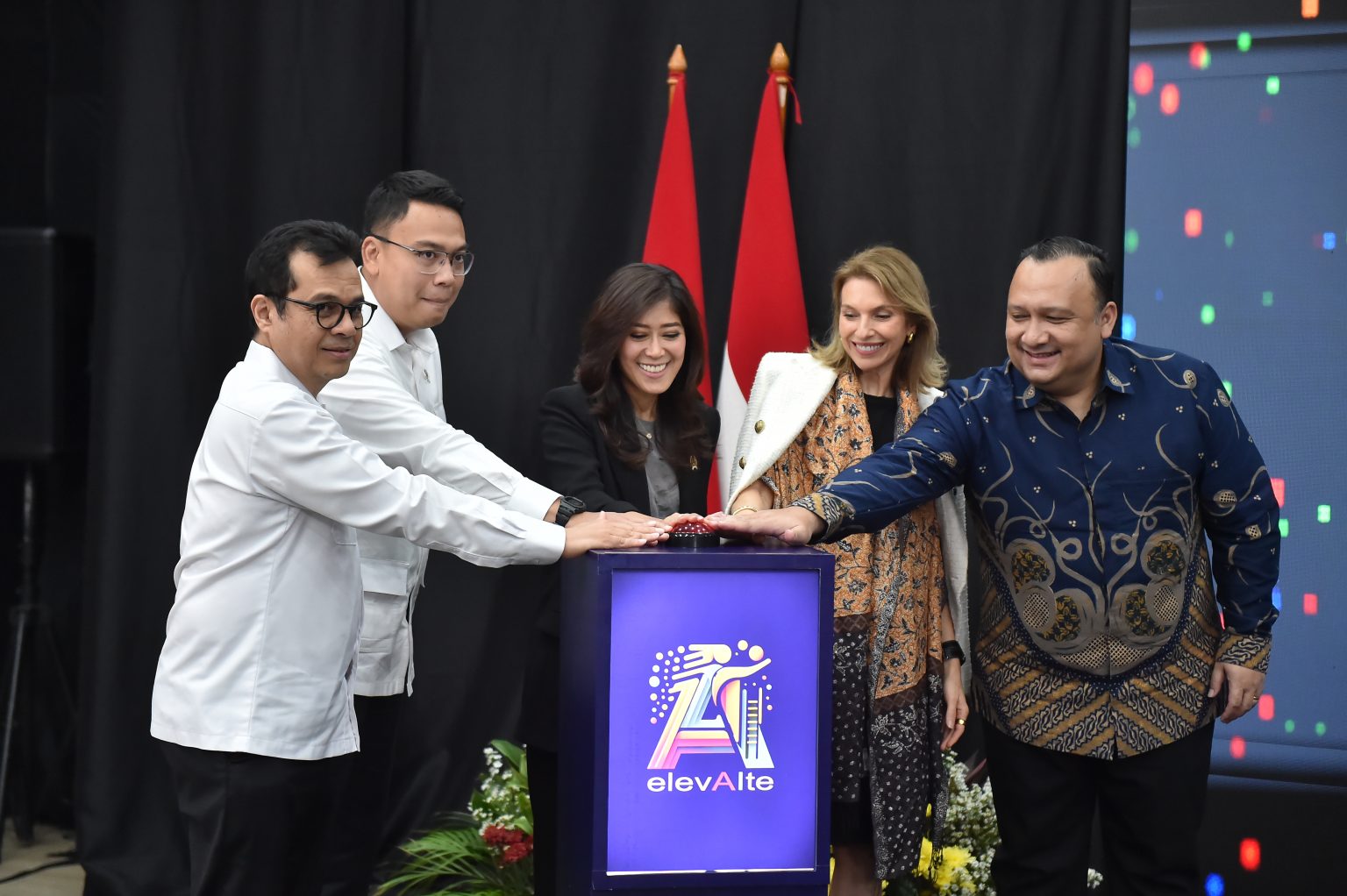 Kemkomdigi dan Microsoft Luncurkan elevAIte Indonesia: Bekali 1 Juta ...